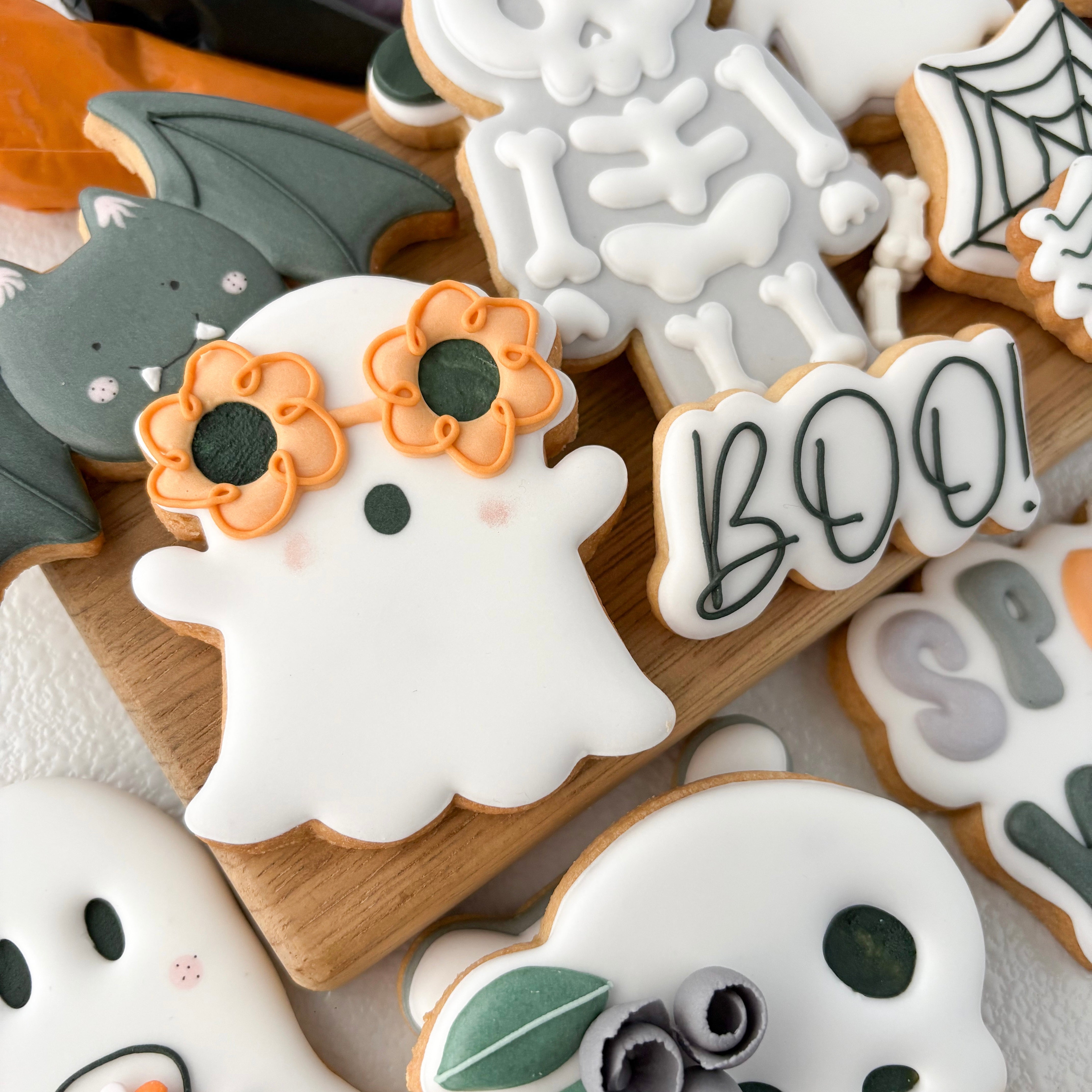 Biscuit Studio | Groovy Ghost Cookie Cutter – biscuit studio